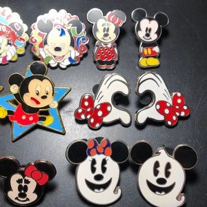 Disney | Jewelry | Disney Pins 5 Each | Poshmark